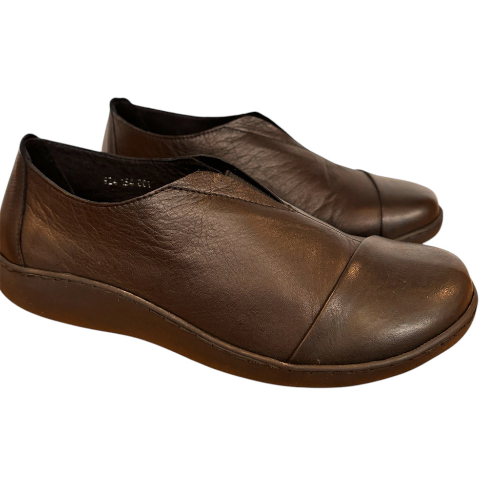 Via Nova Koo Slip-on Shoe – The Happy Shoe Shop